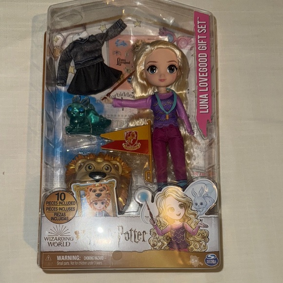 Warner Bros. | Toys | Nwt Harry Potter 8 Luna Lovegood Gift Set 2 ...